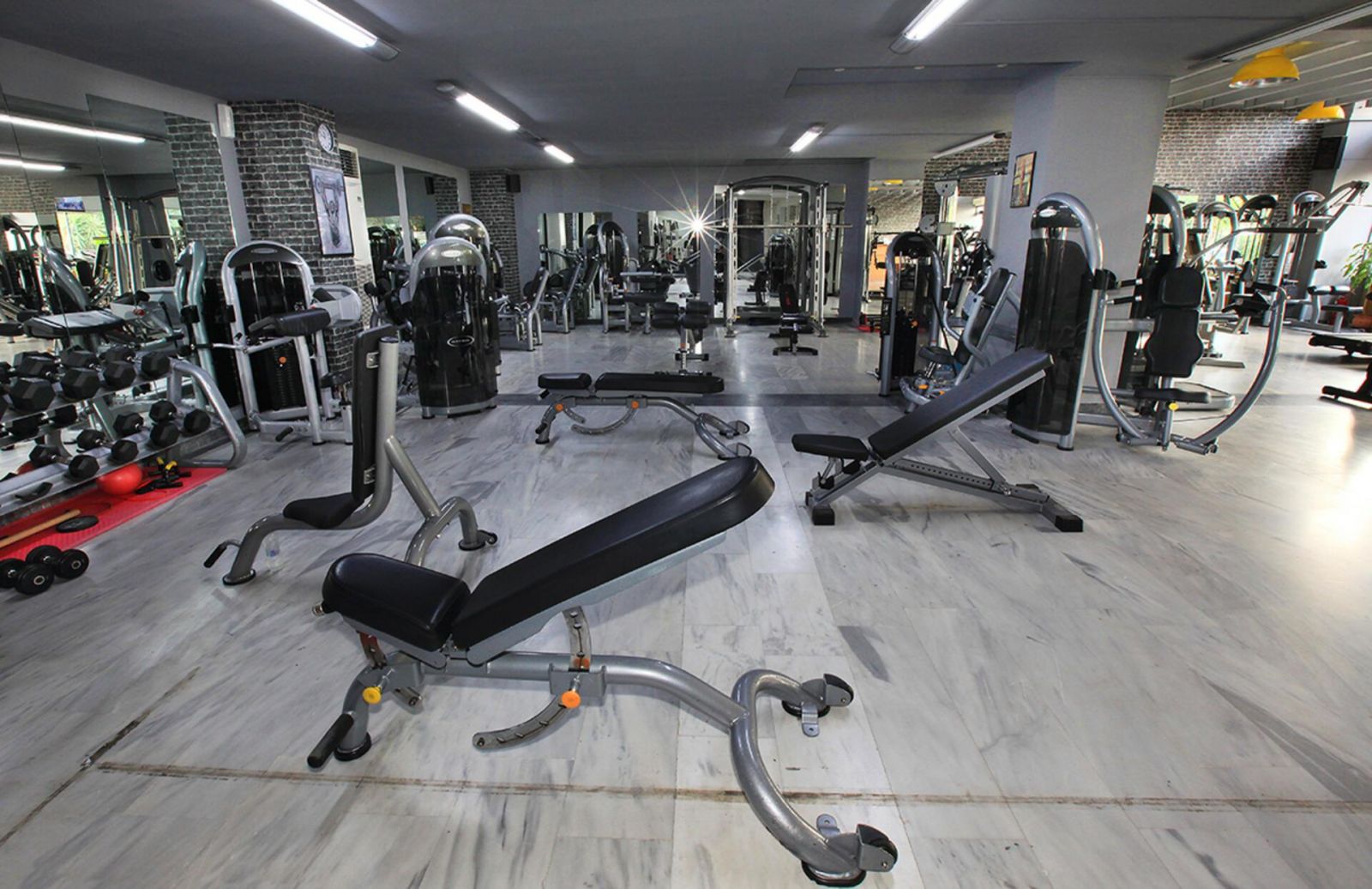 Γυμναστήριο στα Βριλήσσια - physicalclub.gr