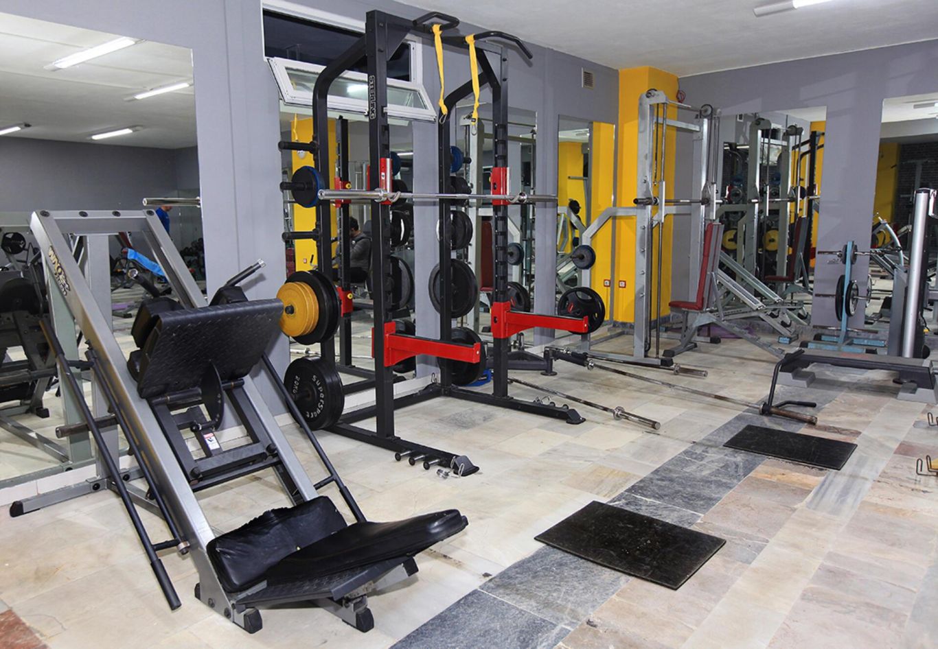 Γυμναστήριο στα Βριλήσσια - physicalclub.gr